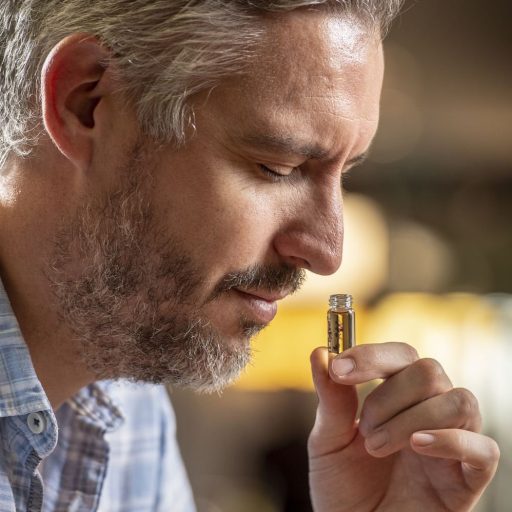 Interview of Richard Pfister : link between oenology and perfumery ...